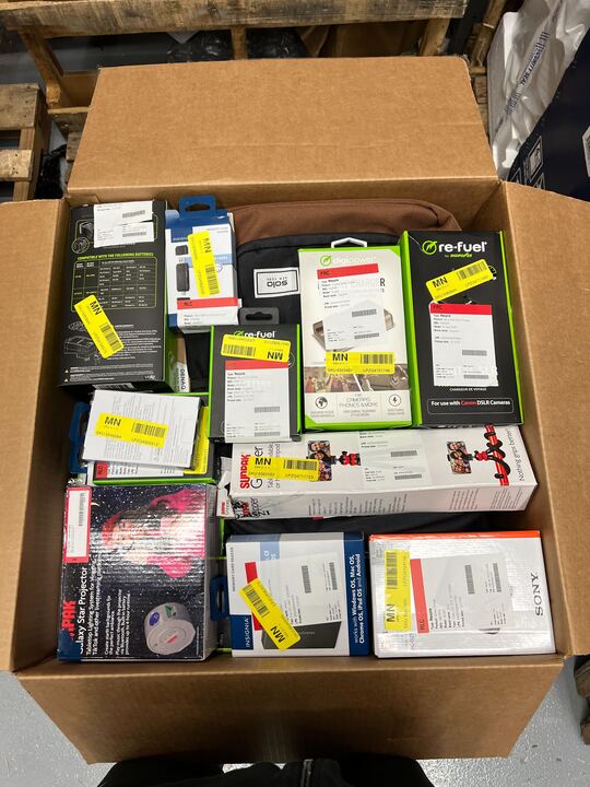 BOX OF RETURNS (Electronics) - ITEMS 38 - MSRP $1,759.50 – Hitex Wholesale