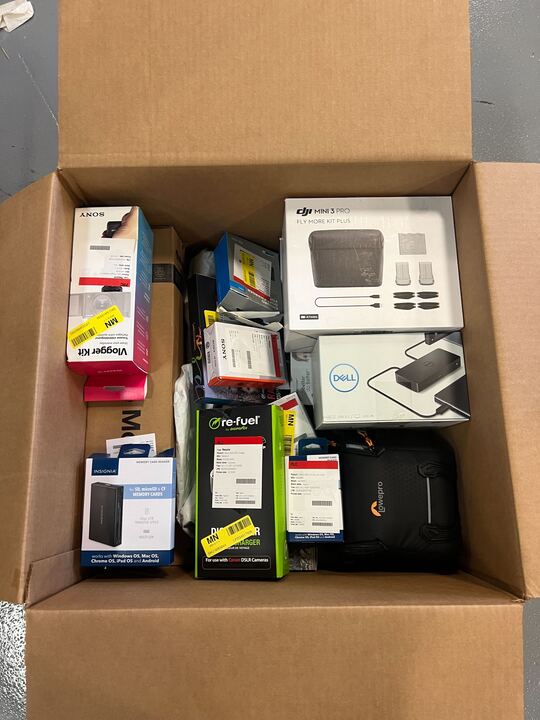 BOX OF RETURNS (Electronics) - ITEMS 17 - MSRP $1,543.81 – Hitex Wholesale