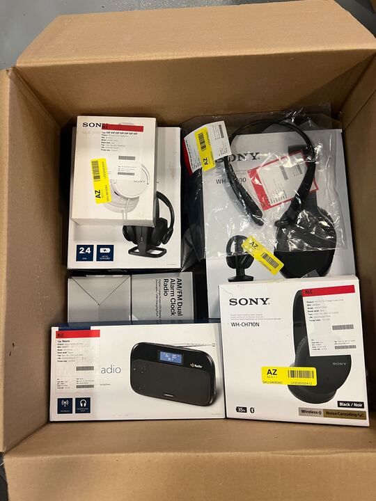 BOX OF RETURNS (Electronics) - ITEMS 17 - MSRP $1,589.84 – Hitex Wholesale